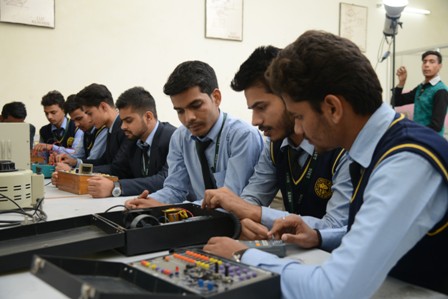 Laboratories - Shambhunath Institute