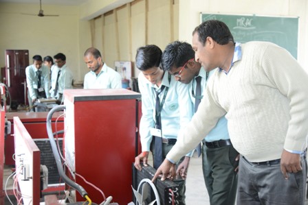 Laboratories - Shambhunath Institute